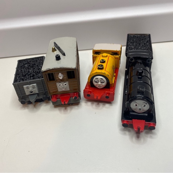 Thomas & Friends | Toys | Ertl Thomas Friends Railway Lot Of 4 Pieces ...
